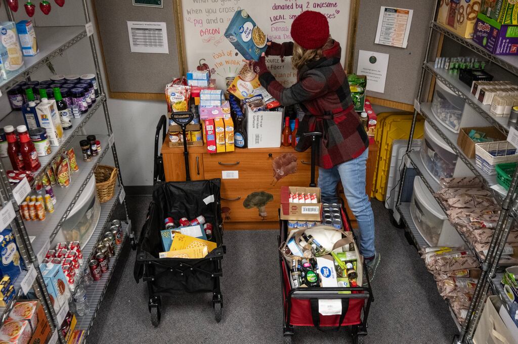 Grassroots pantry at UAA is aimed at easing food insecurity among ...